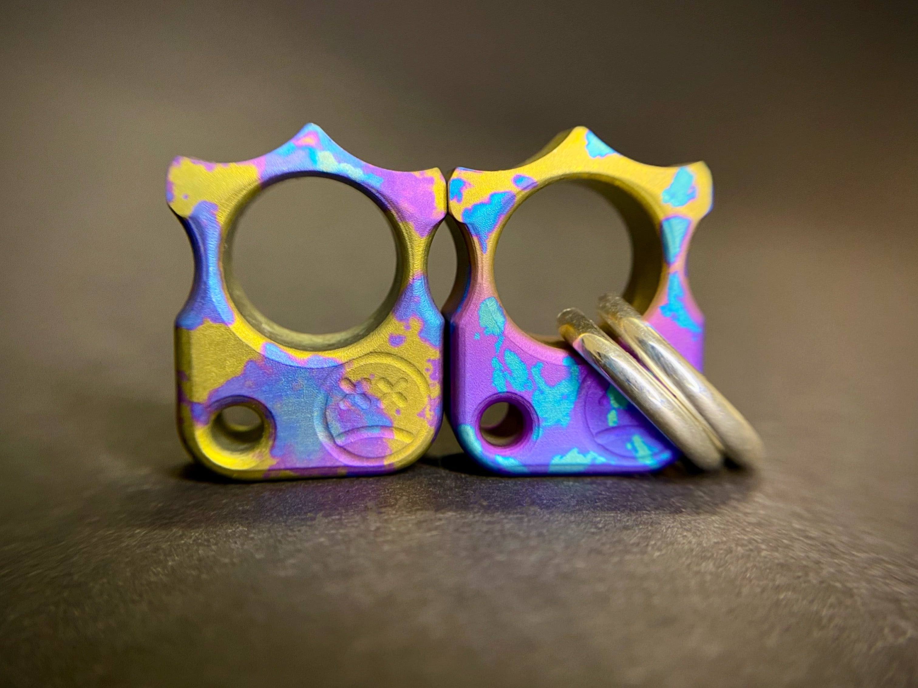 Men Pendant Necklace EDC Knuck SFK 03 Splash Anodized Ti – EDCCraft